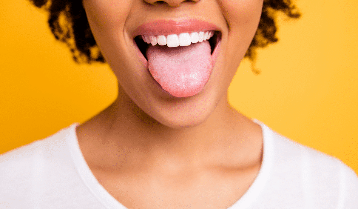 El color de tu lengua puede decir mucho sobre tu salud, según Harvard